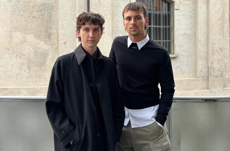 Meet Troye Sivan Brother Tyde And Steele, Parents And Age