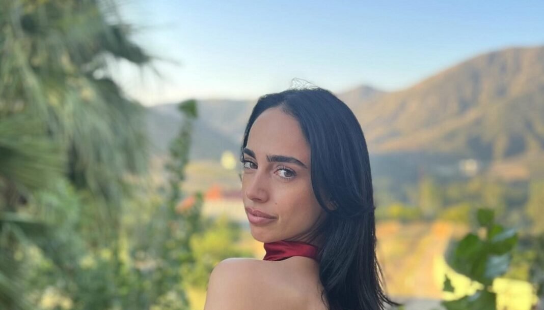 Who Are Maria Bachelor Parents? Her Family Net Worth Revealed | Band Of ...