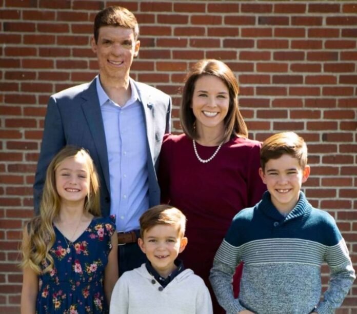 Who Is Sam Brown Wife Amy Brown? Age And Children