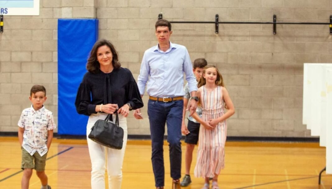 Who Is Sam Brown Wife Amy Brown? Age And Children